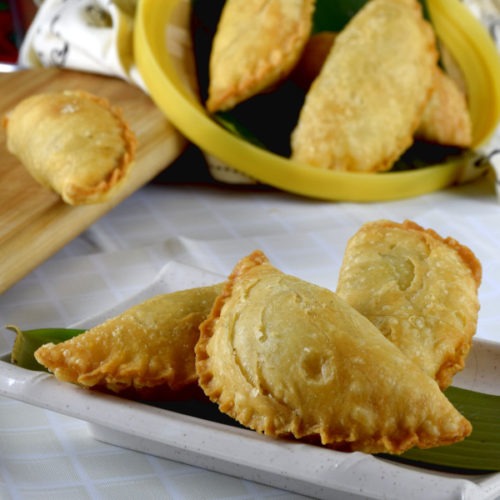 Curry Puffs (Karicpap)- How to make in 3 simple steps