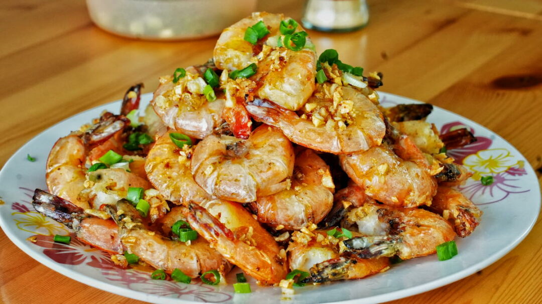 Chinese garlic shrimp recipe (1) featured image - Taste Of Asian Food