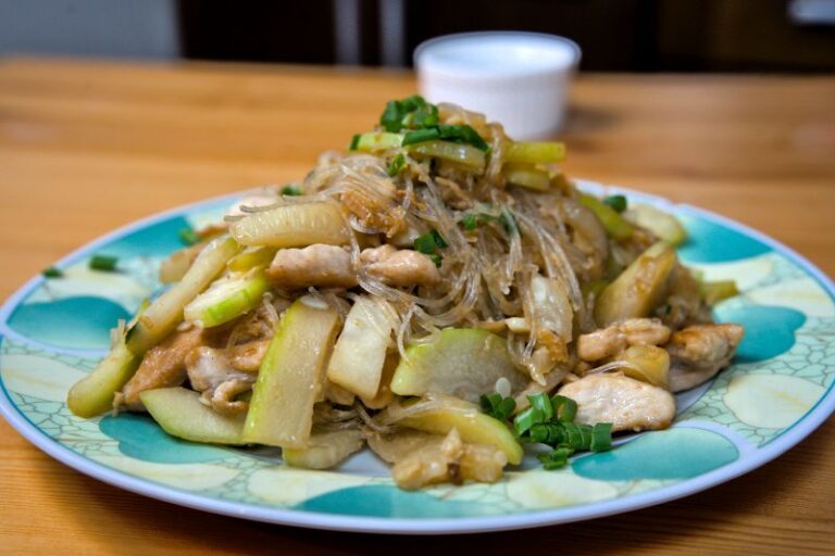 Fuzzy Melon Stir-dry - A Taste of Cantonese Home Cooking